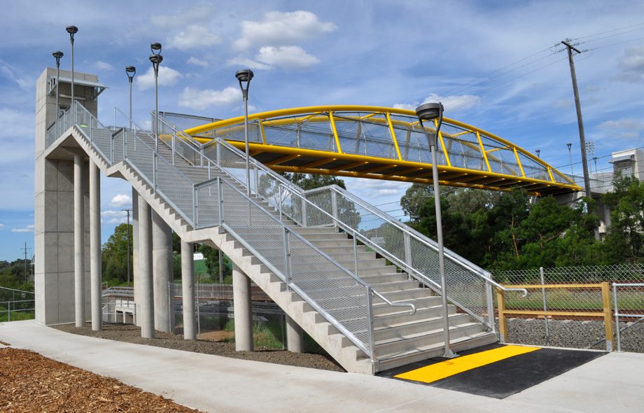 Leumeah Pedestrian Bridge – Complete Urban